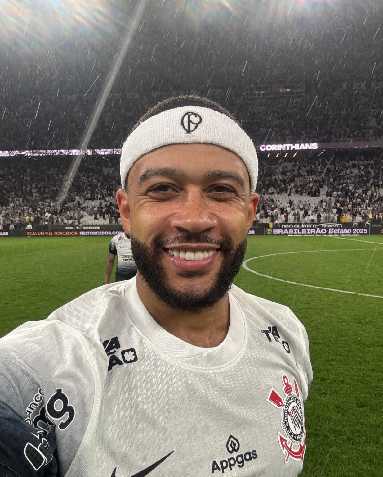 Quem ganhou e quem perdeu neste um ano de Memphis Depay no Corinthians ...