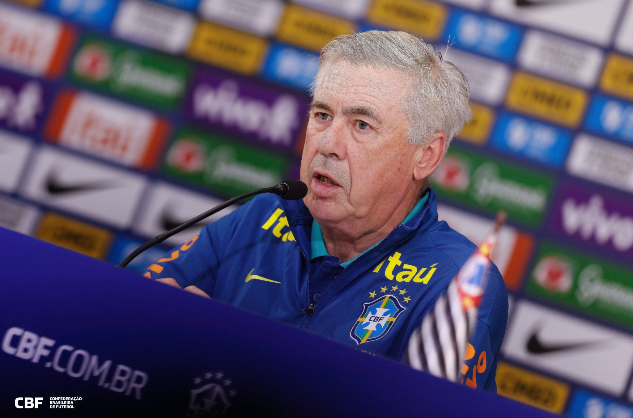 Ancelotti nega corte de Neymar na seleção e banca jogador machucado na ...